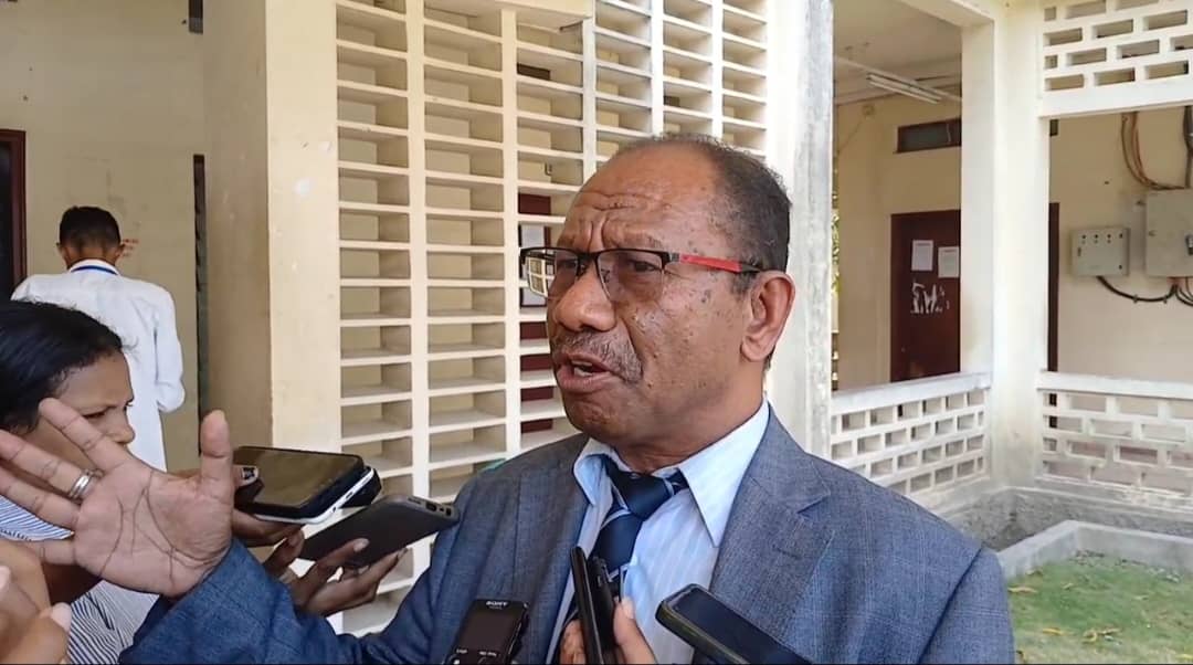 Reitór UNTL Espera Asédiu seksuál Labele Repete - Loluwari